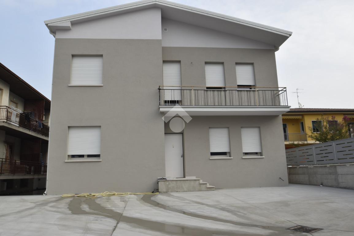 Appartamento in vendita a Bussolengo