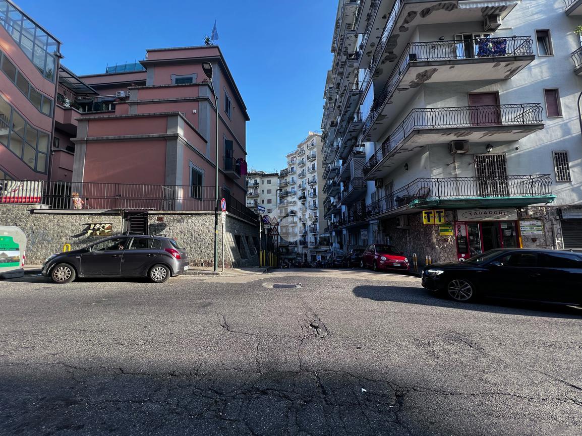 Appartamento in vendita a Napoli