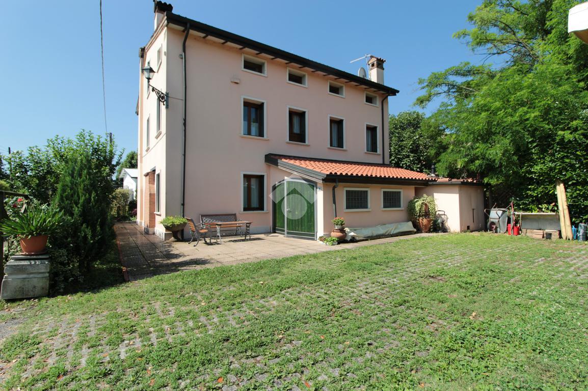 Villa in vendita a Dueville