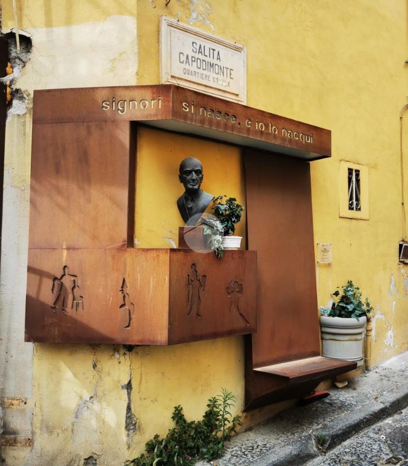 Appartamento in vendita a Napoli