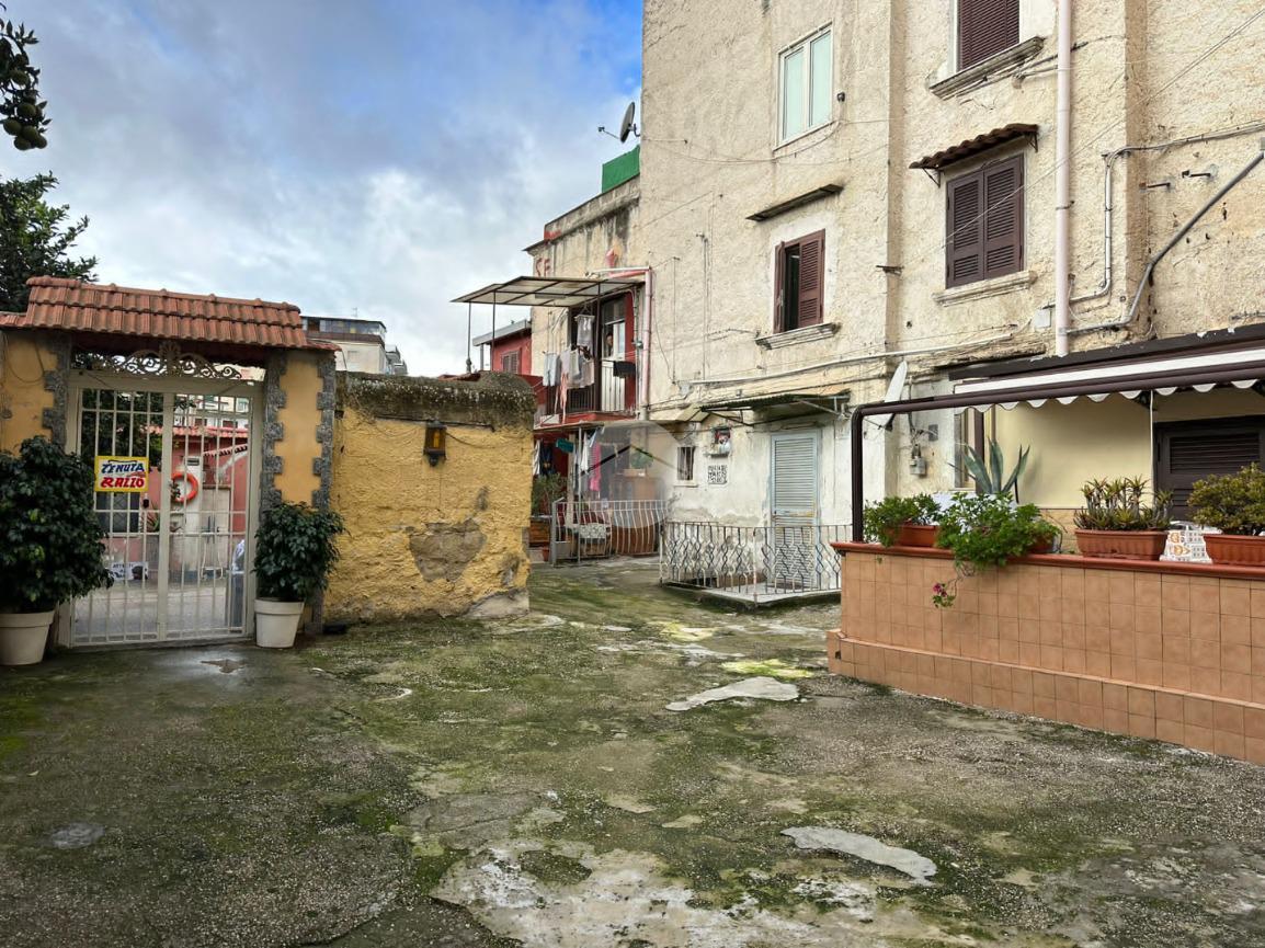 Appartamento in vendita a Napoli