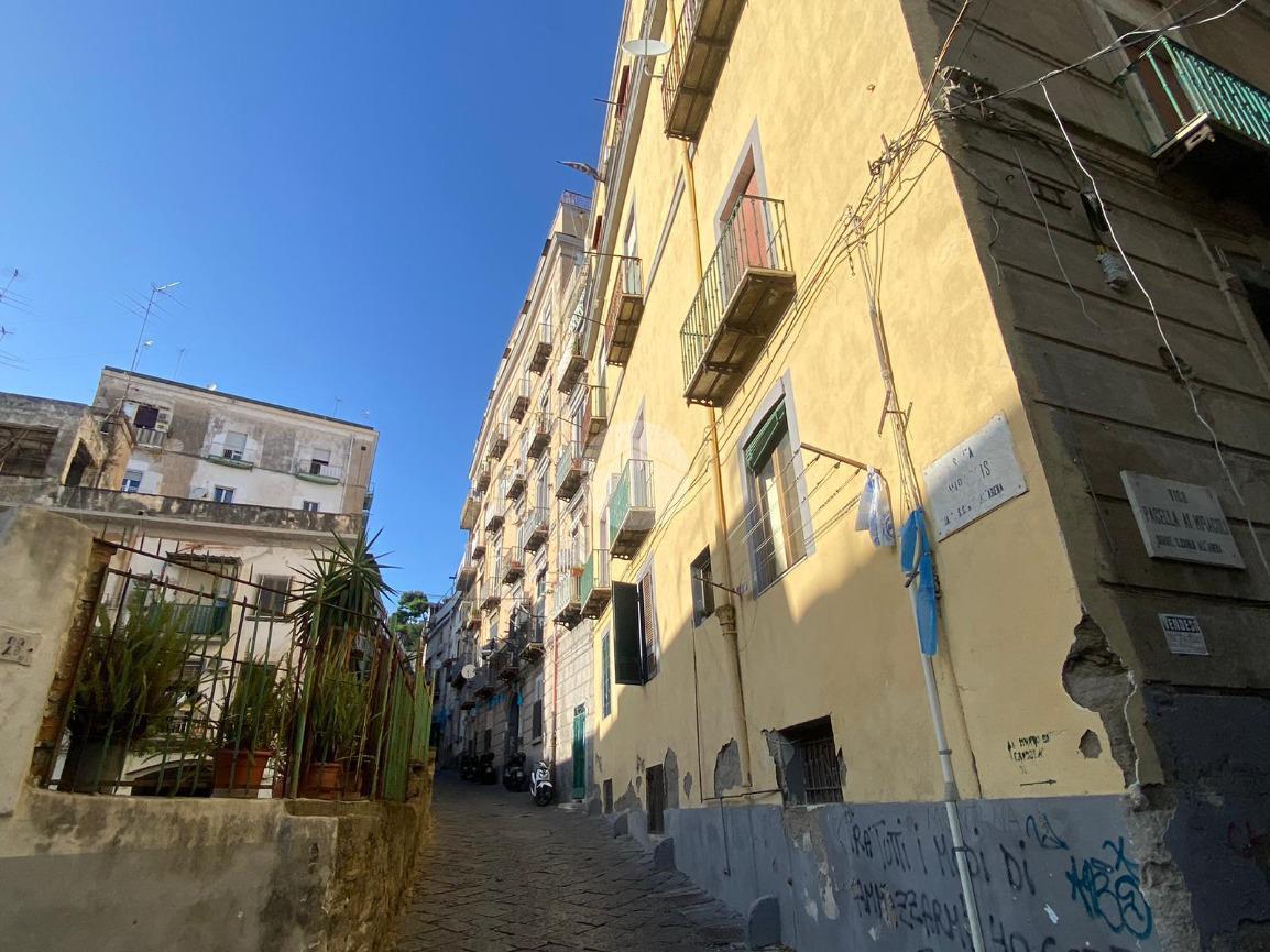 Appartamento in vendita a Napoli