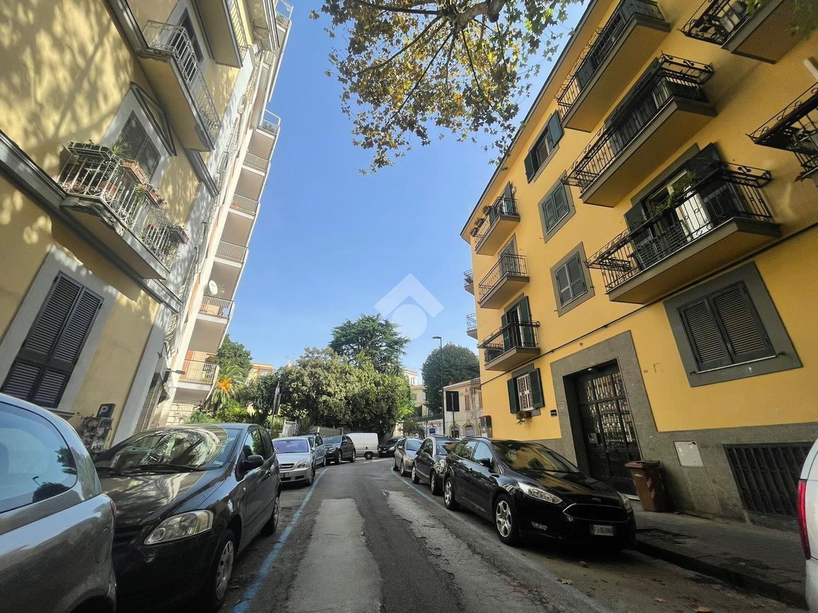 Appartamento in vendita a Napoli