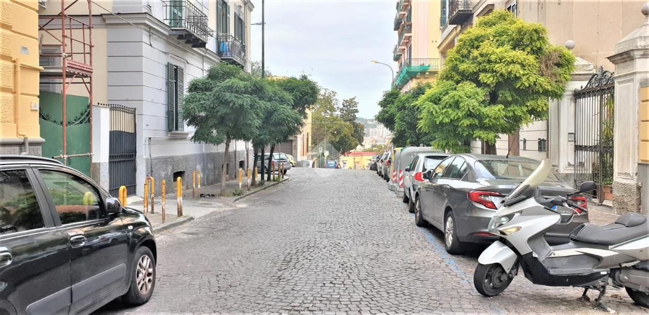 Appartamento in vendita a Napoli