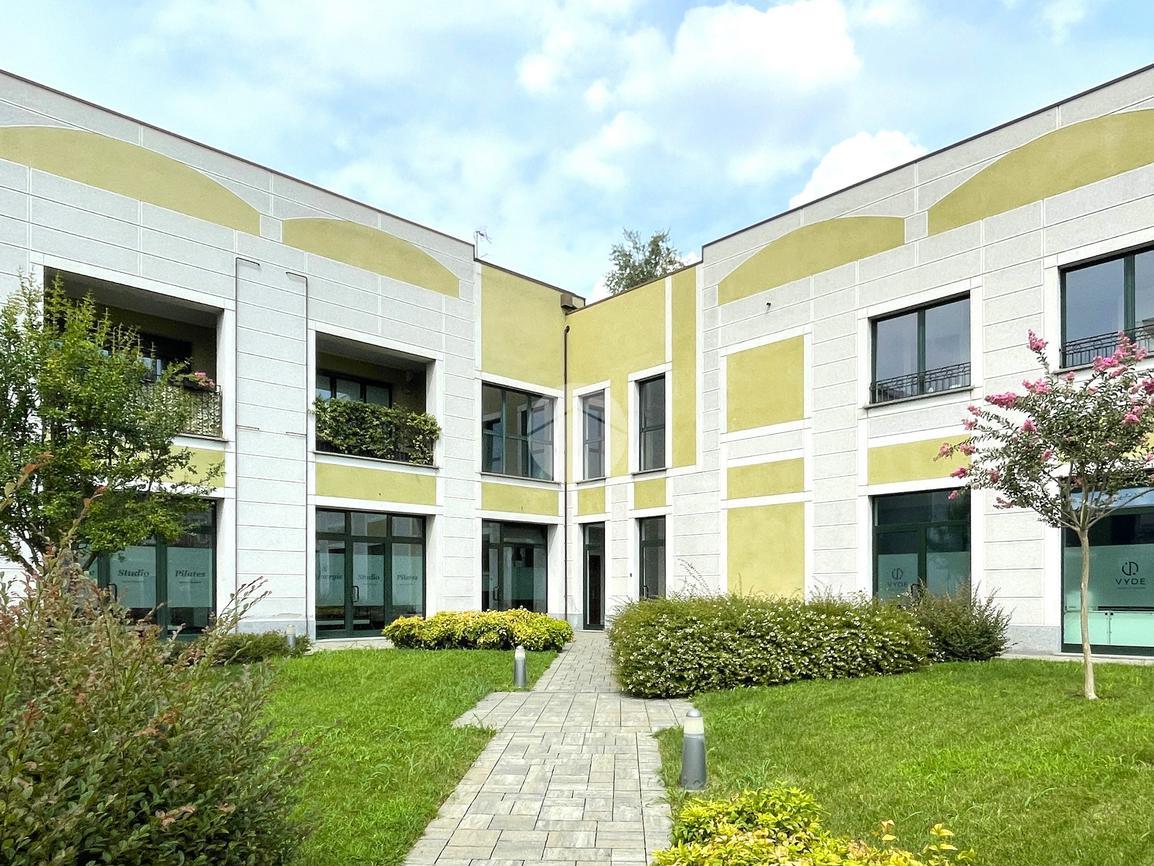 Ufficio in vendita a Seregno