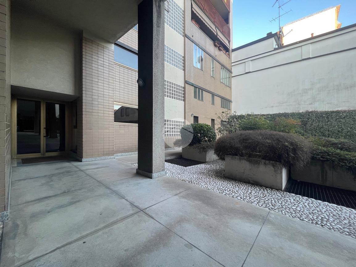 Ufficio in vendita a Seregno