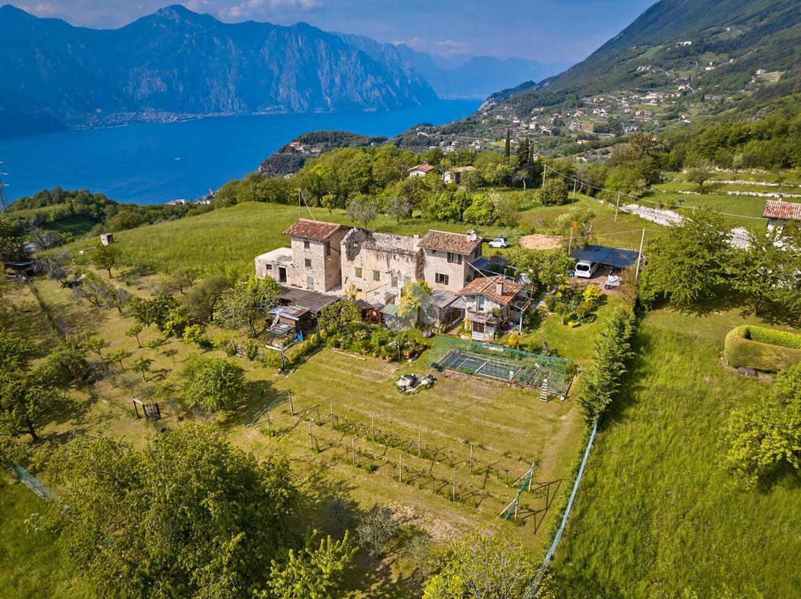 Casa indipendente in vendita a Malcesine