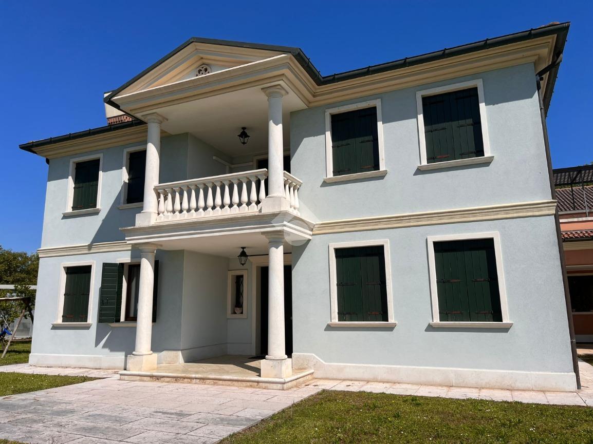 Villa in vendita a Legnaro