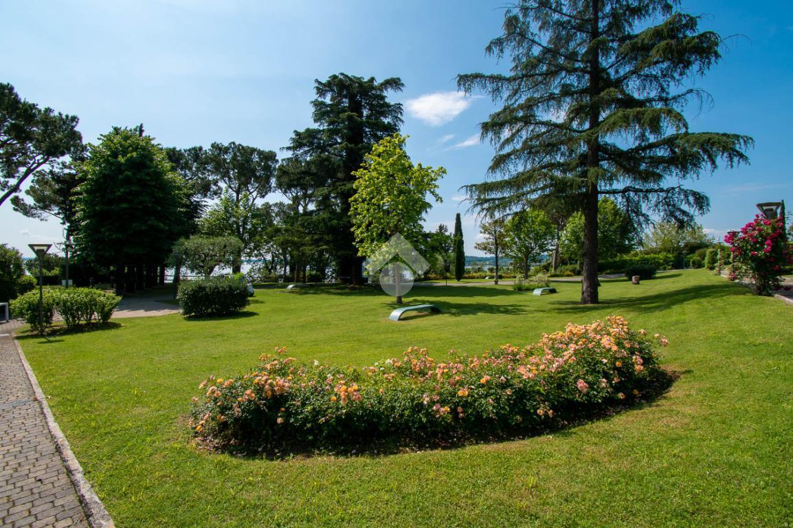 Appartamento in vendita a Padenghe Sul Garda