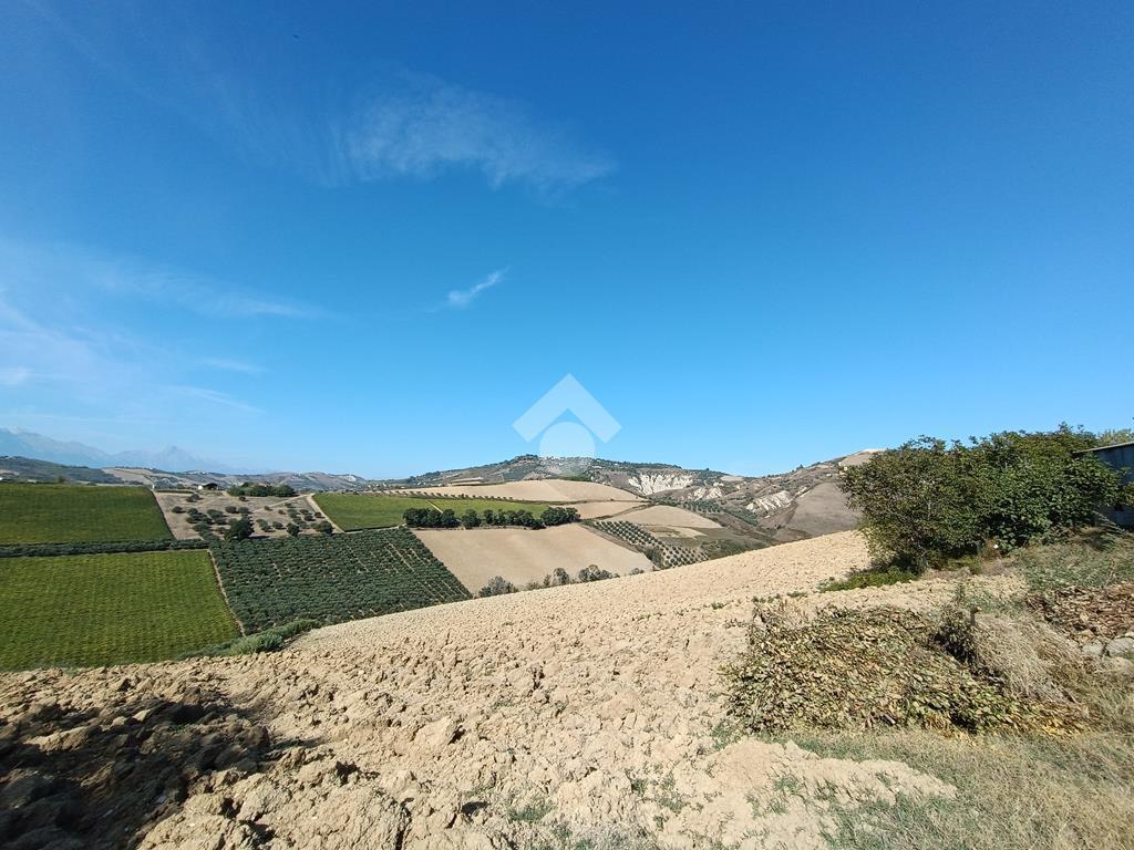 Terreno agricolo in vendita a Atri