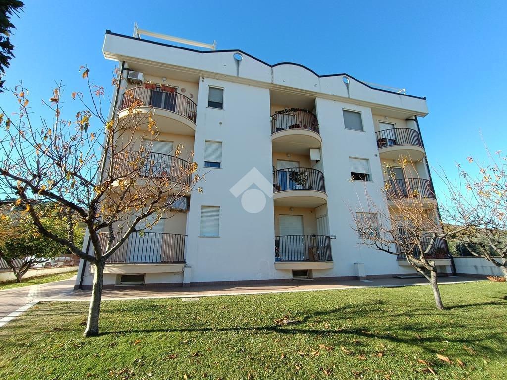 Appartamento in vendita a Pineto