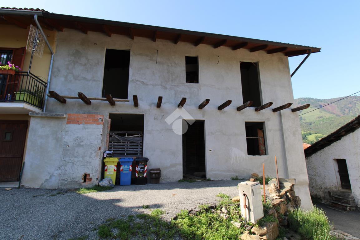 Casa indipendente in vendita a Val Della Torre