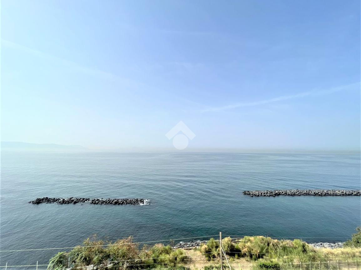 Appartamento in vendita a Torre Del Greco