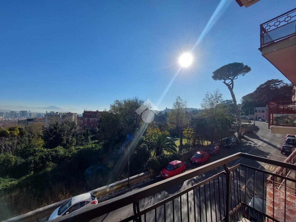 Appartamento in affitto a Napoli