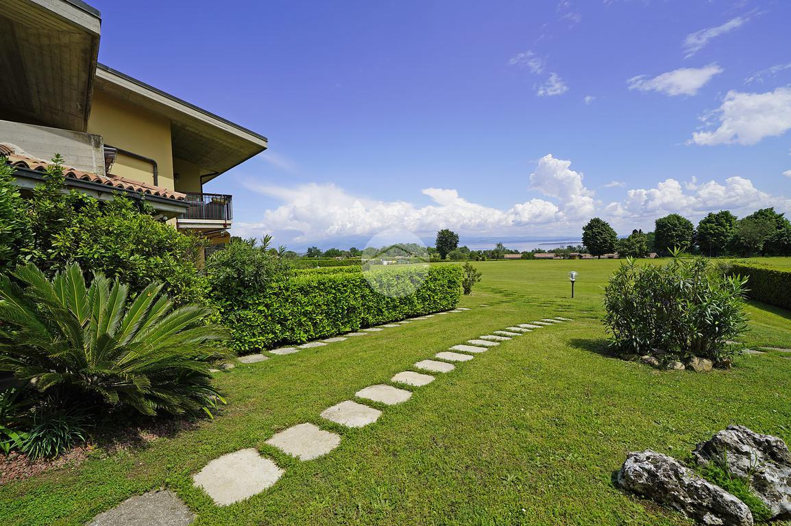 Appartamento in vendita a Padenghe Sul Garda