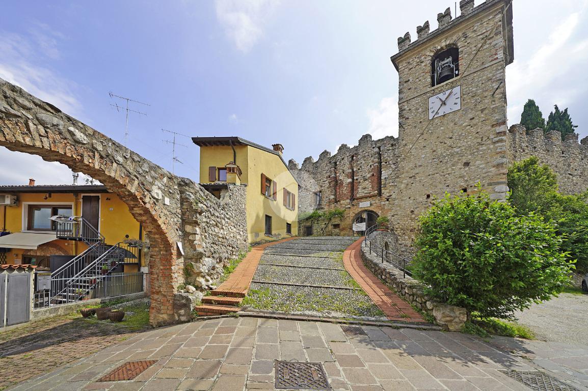 Casa indipendente in vendita a Soiano Del Lago