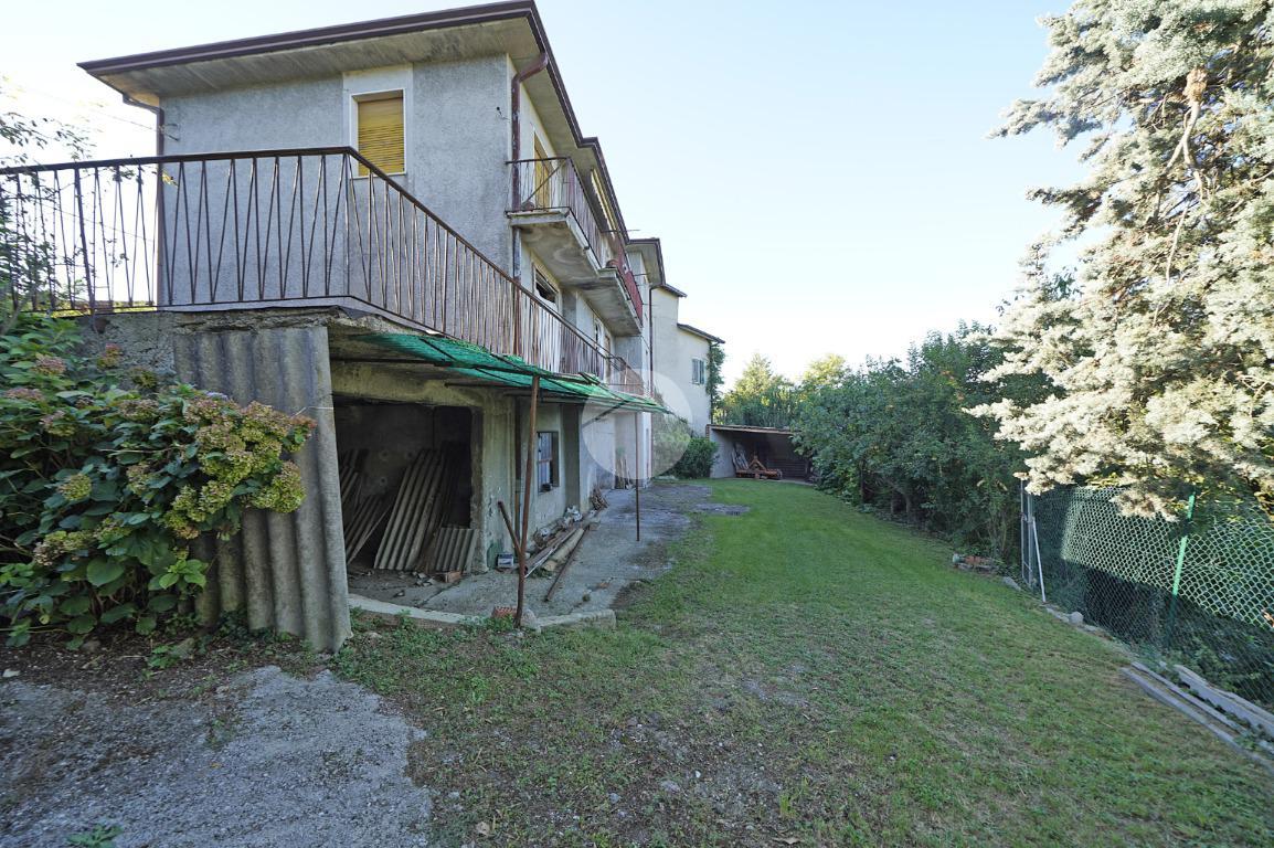 Rustico in vendita a Calvagese Della Riviera