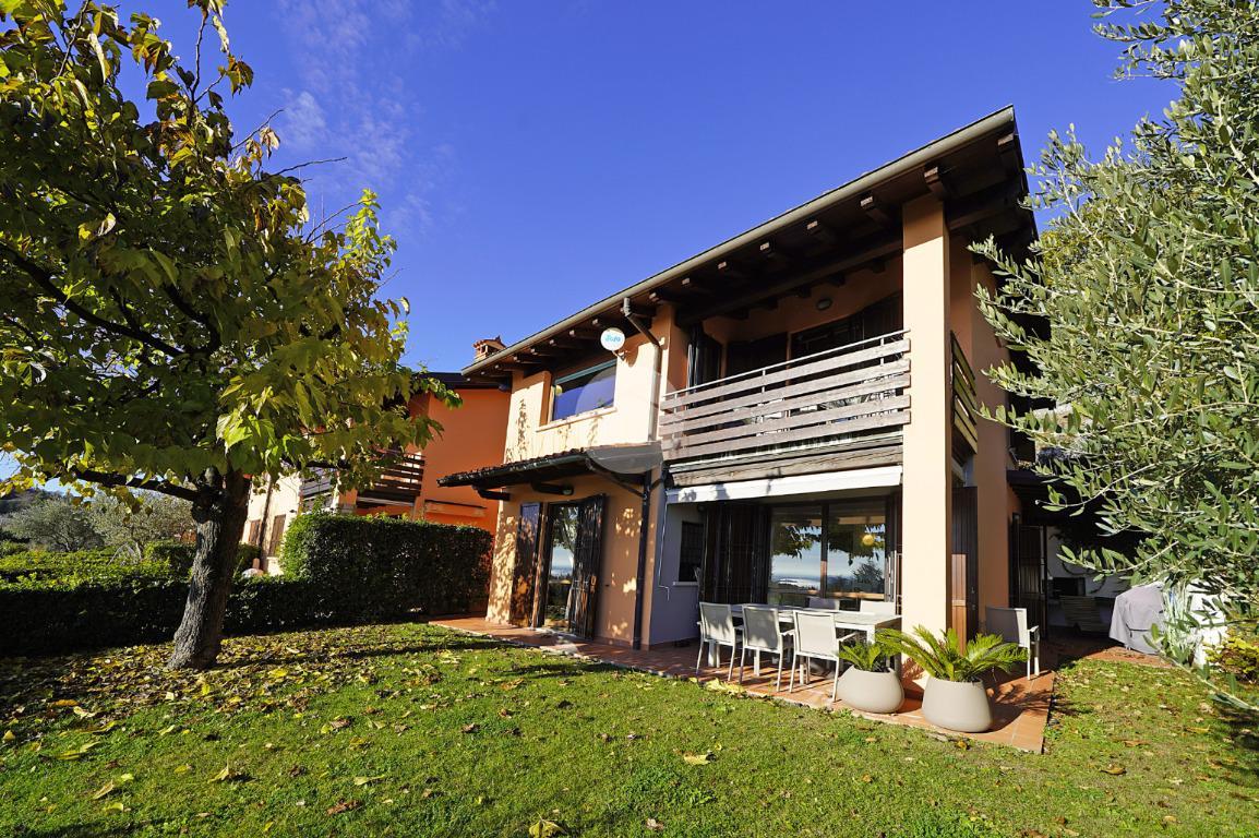 Villa in vendita a Soiano Del Lago
