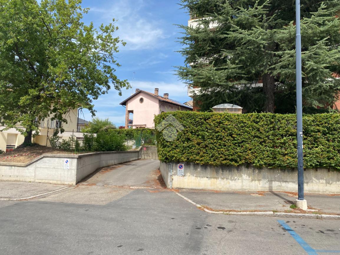 Box in vendita a Asti