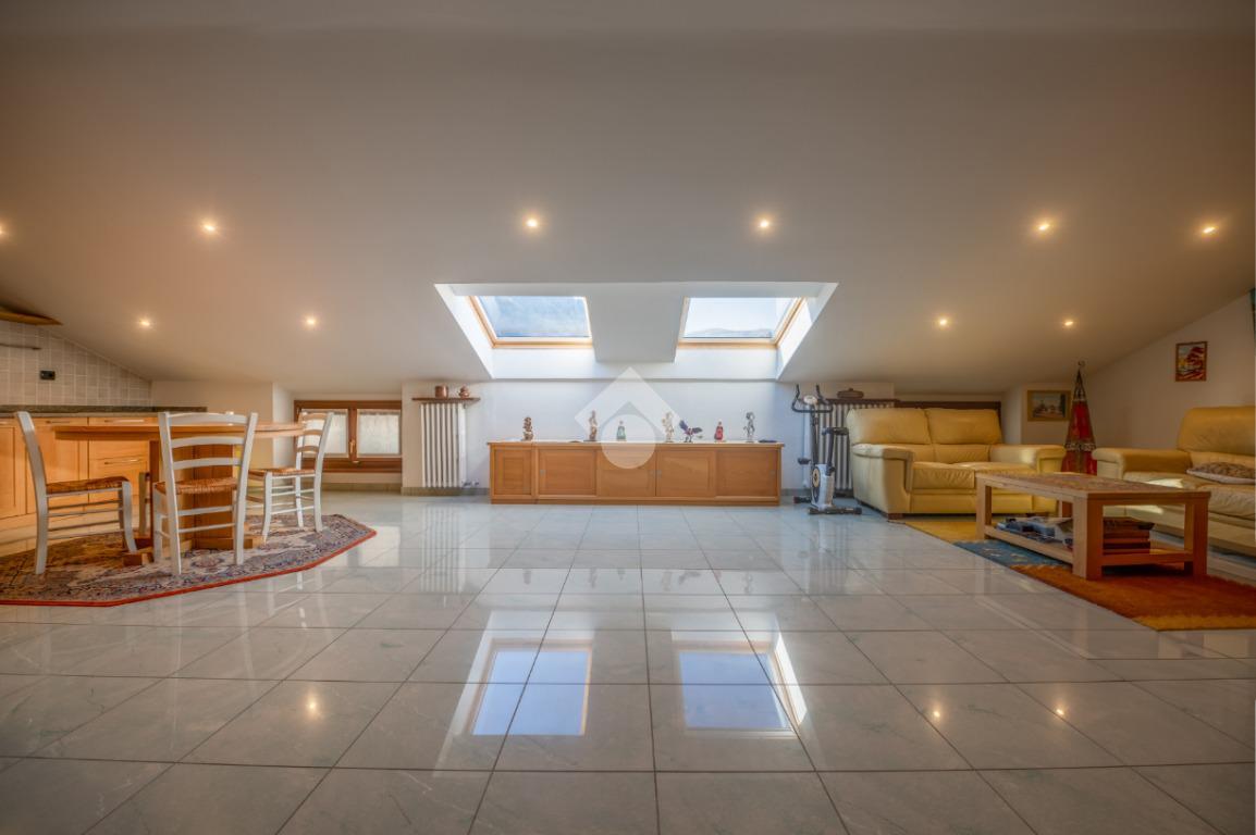 Attico in vendita a Brossasco