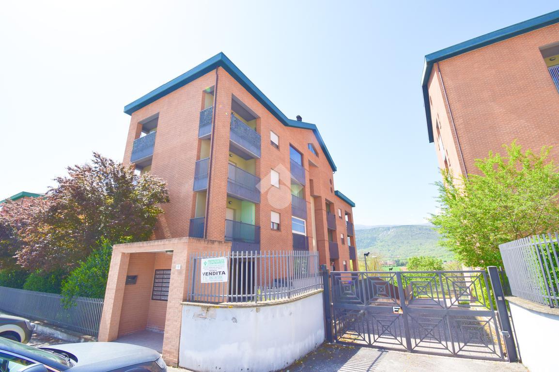 Appartamento in vendita a L'Aquila Foto-2