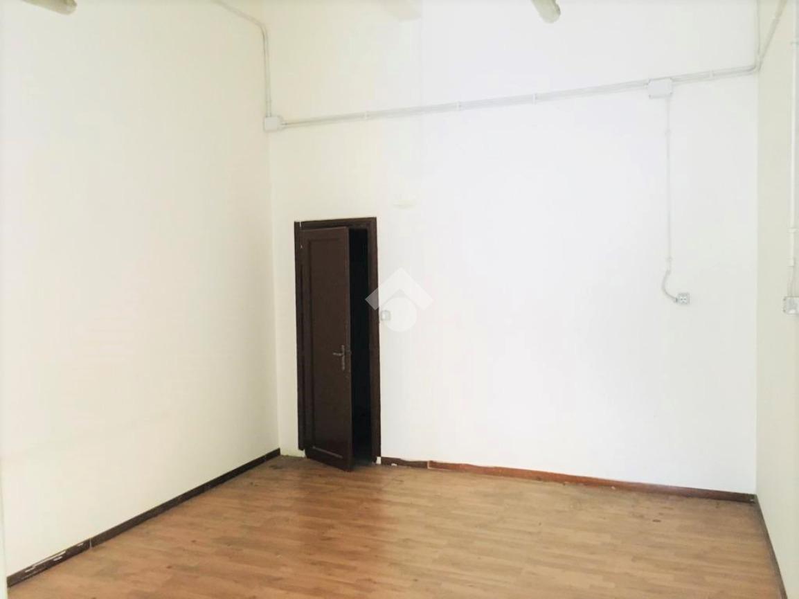 Negozio in affitto a Roma