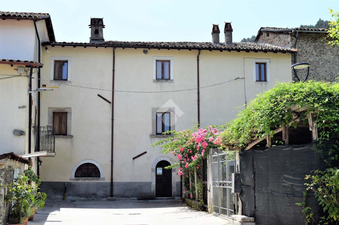 Appartamento in vendita a Tagliacozzo