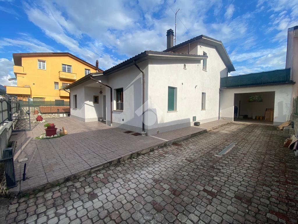 Villa in vendita a Avezzano