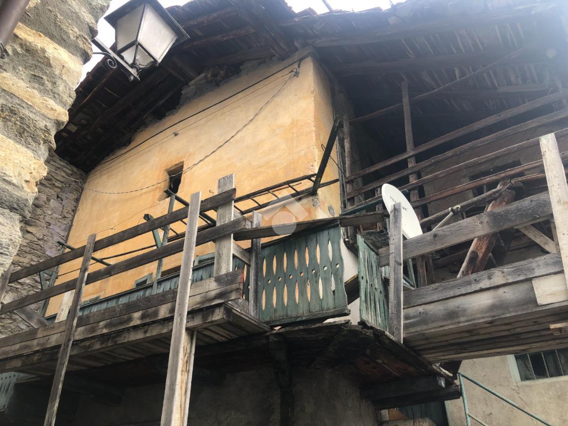 Rustico in vendita a Aosta