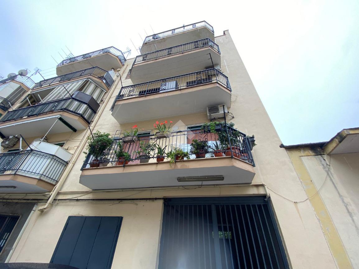Box in vendita a Napoli