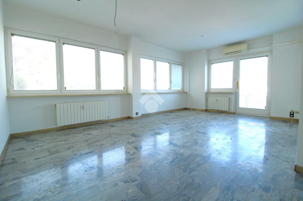 Appartamento in vendita a Bergamo