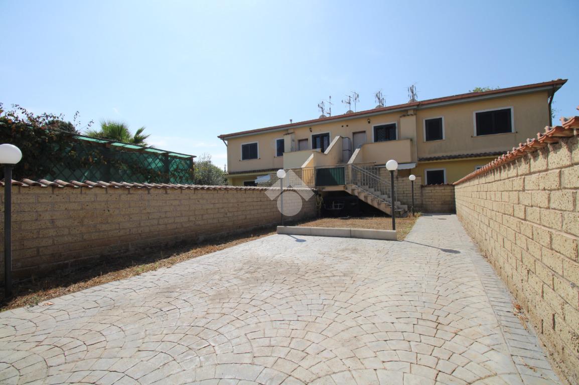 Villa in vendita a Pomezia