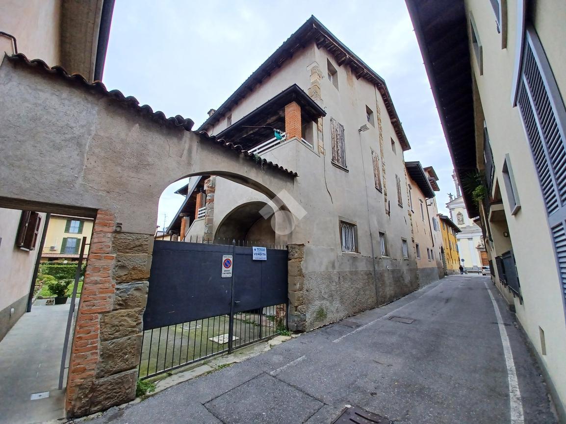 Rustico in vendita a Bergamo