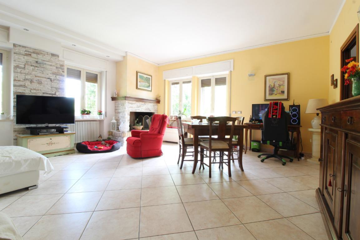 Villa in vendita a Colli Del Tronto