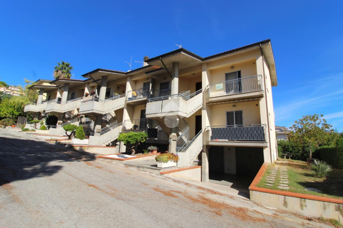 Appartamento in vendita a Colli Del Tronto