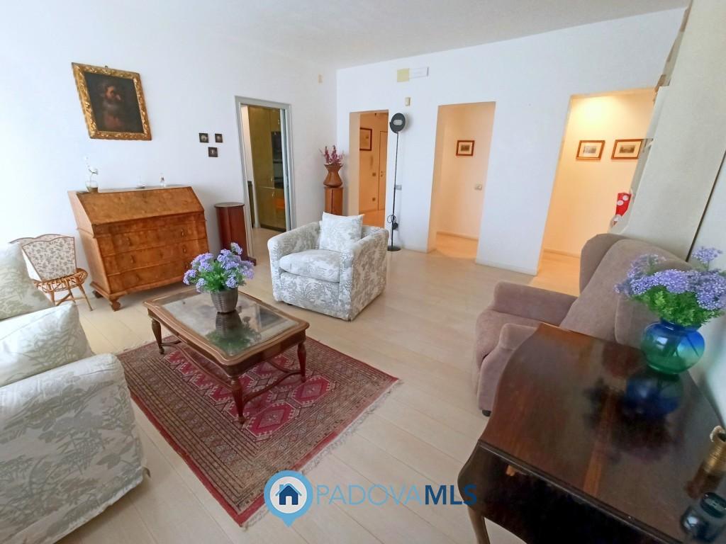 Appartamento in vendita a Padova