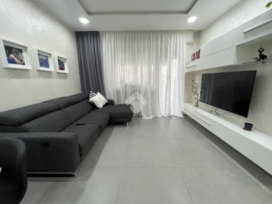 Appartamento in vendita a Monza