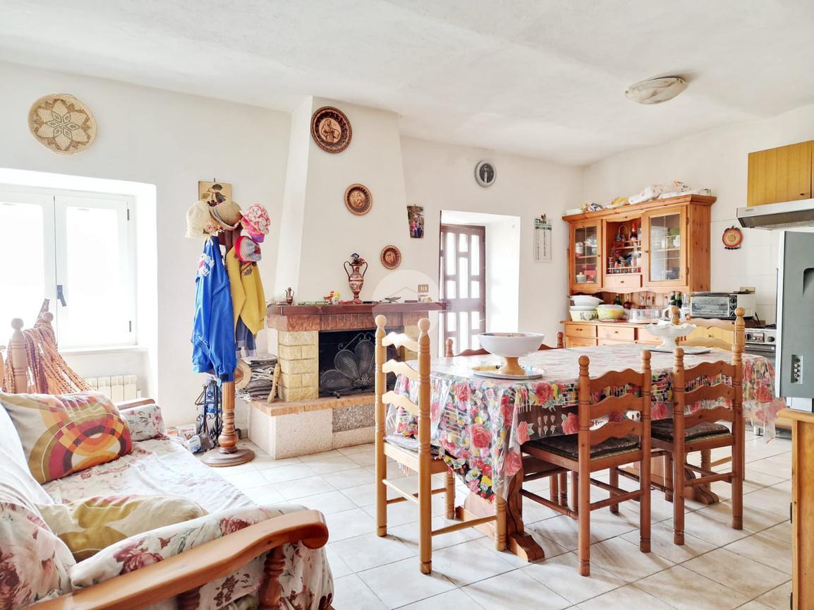 Casa indipendente in vendita a L'Aquila