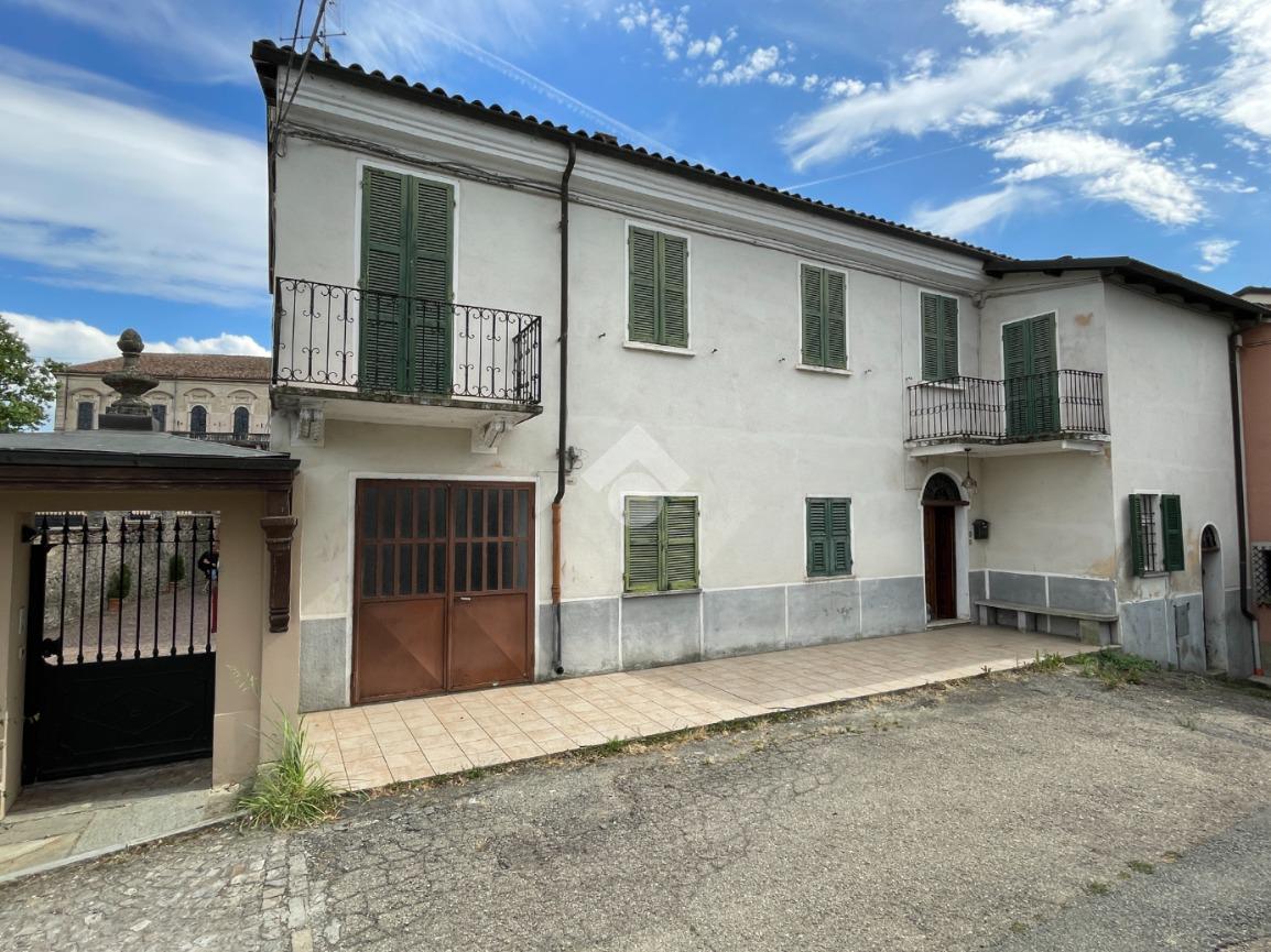 Casa indipendente in vendita a Bubbio