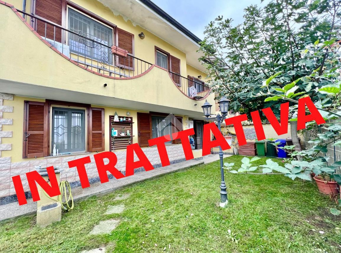 Villa in vendita a Vellezzo Bellini