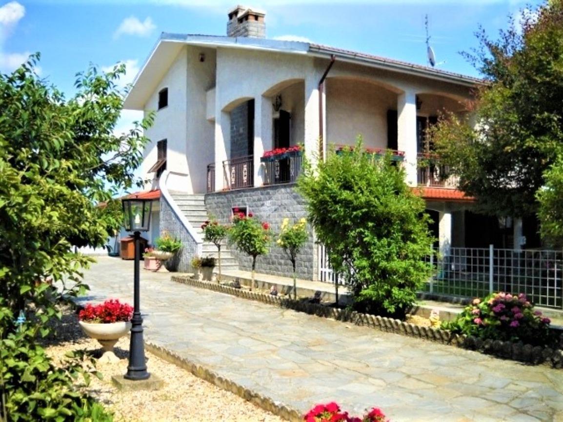 Villa in Via Armando Ferreri 11, Basaluzzo