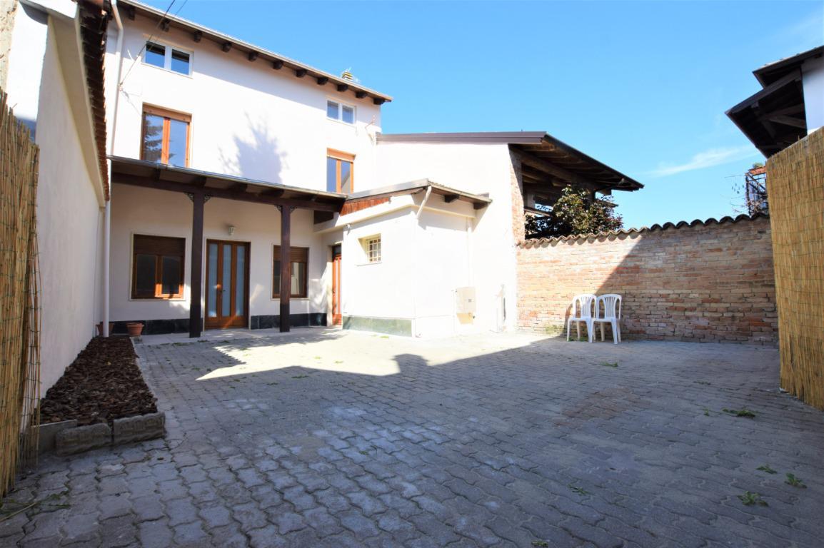 Villa a schiera in vendita a Basaluzzo