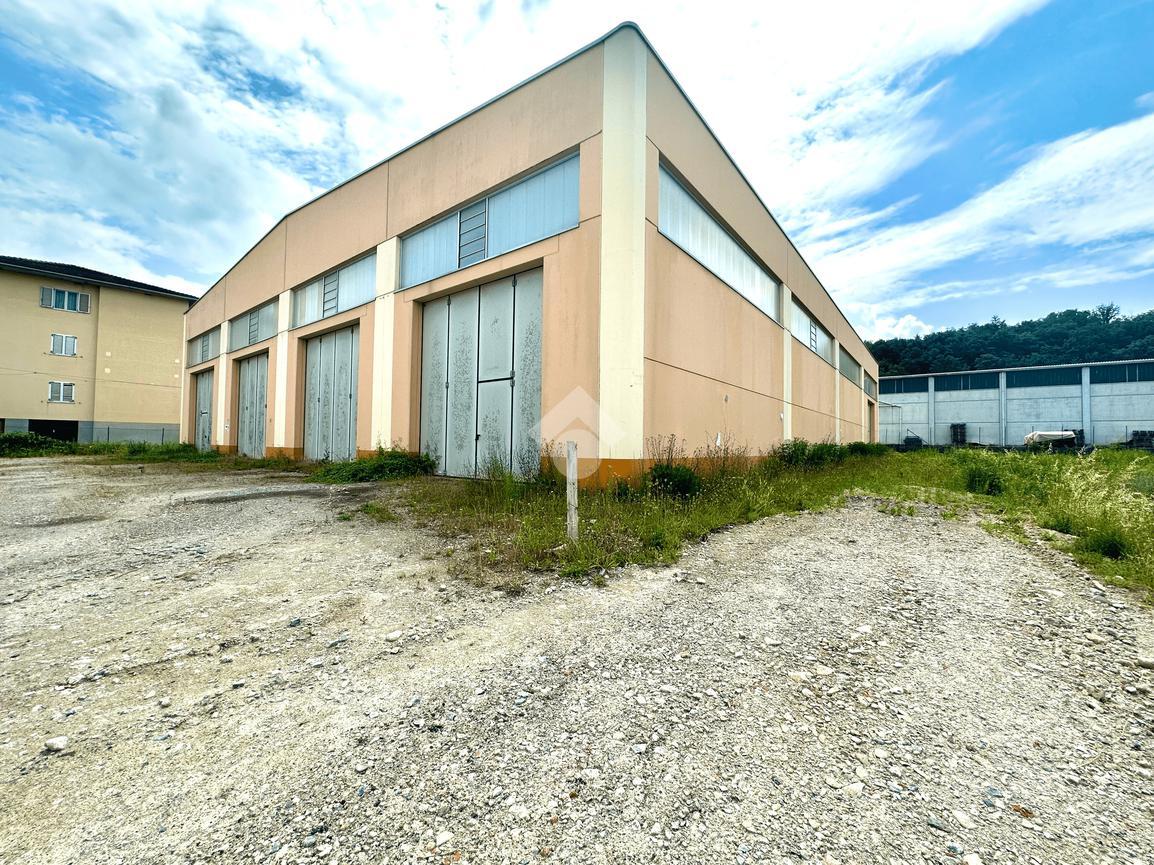 Capannone in affitto a Gavi