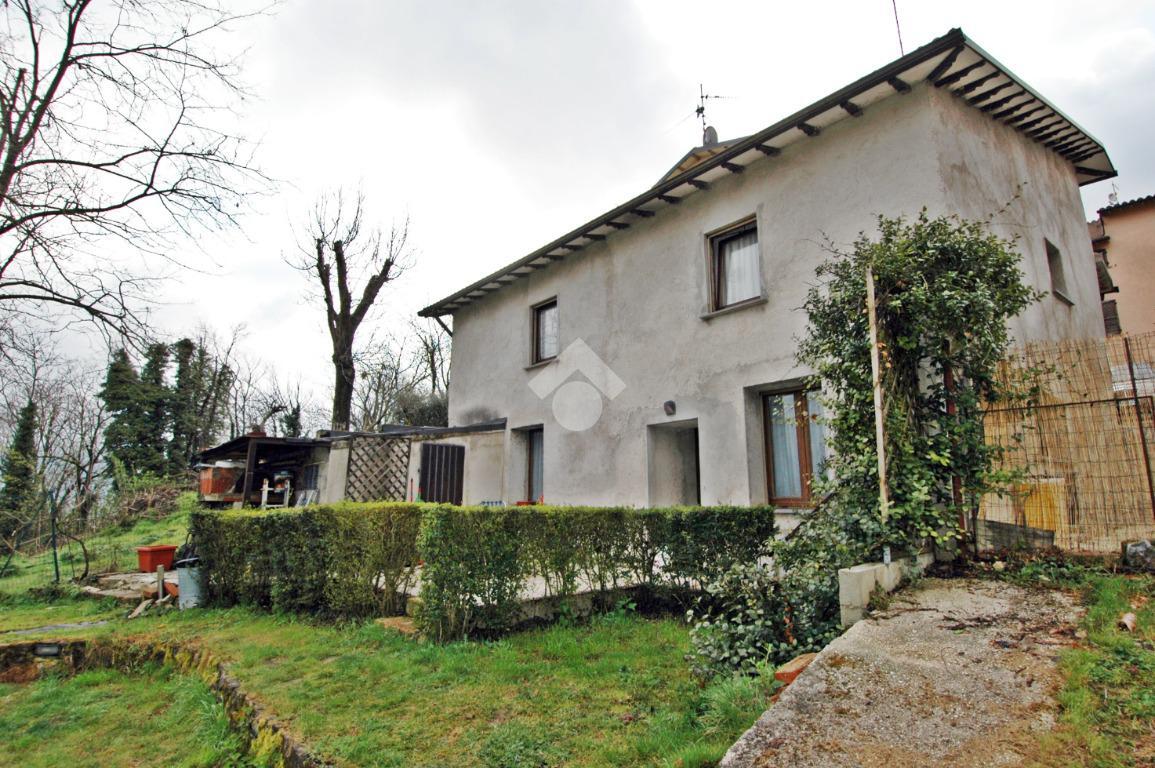Casa indipendente in vendita a Fossato Di Vico