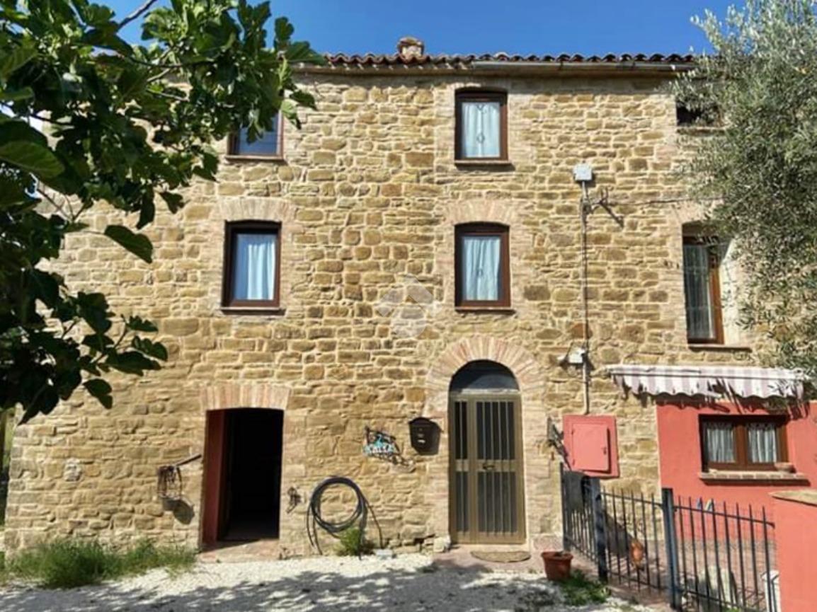Rustico in vendita a Gualdo Tadino