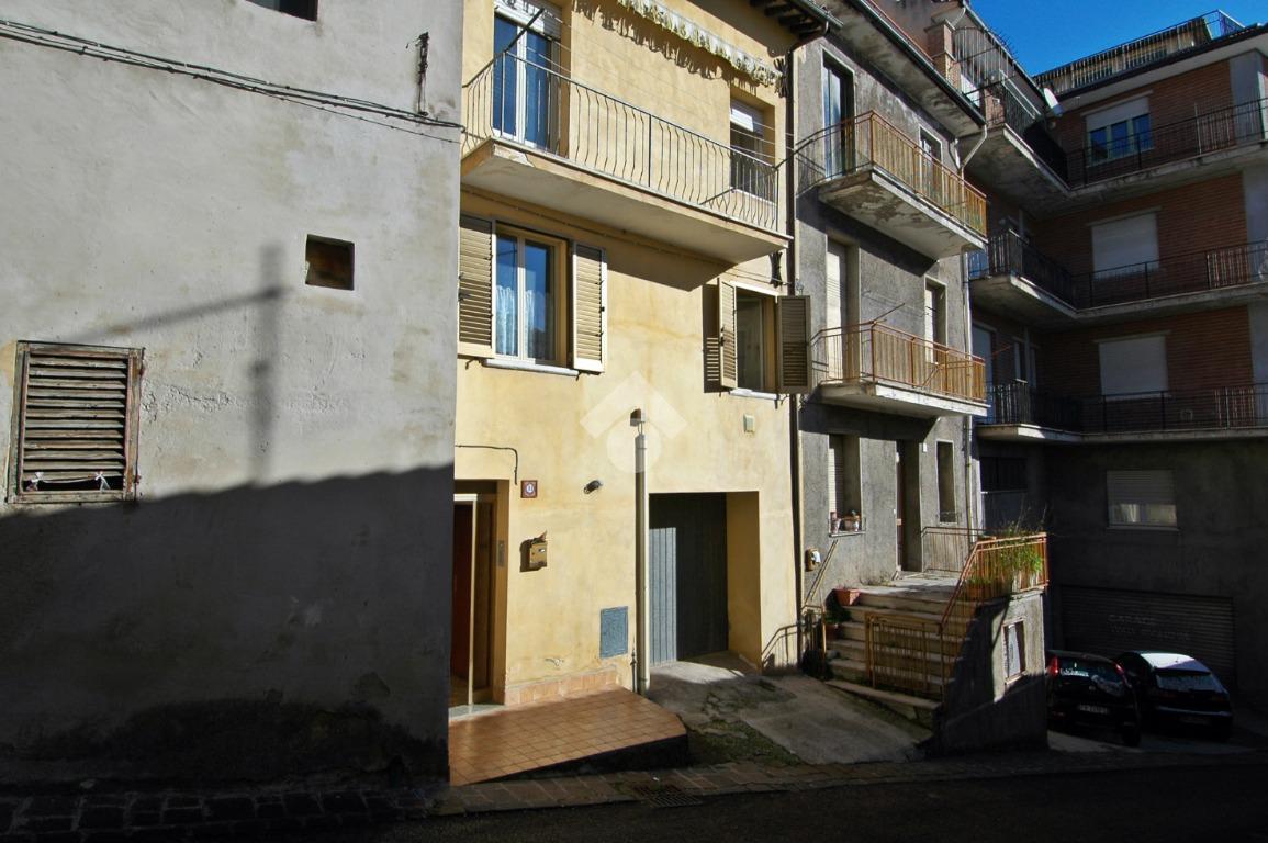 Casa indipendente in vendita a Gualdo Tadino