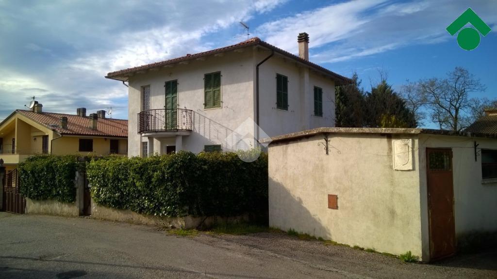 Casa indipendente in vendita a Gualdo Tadino
