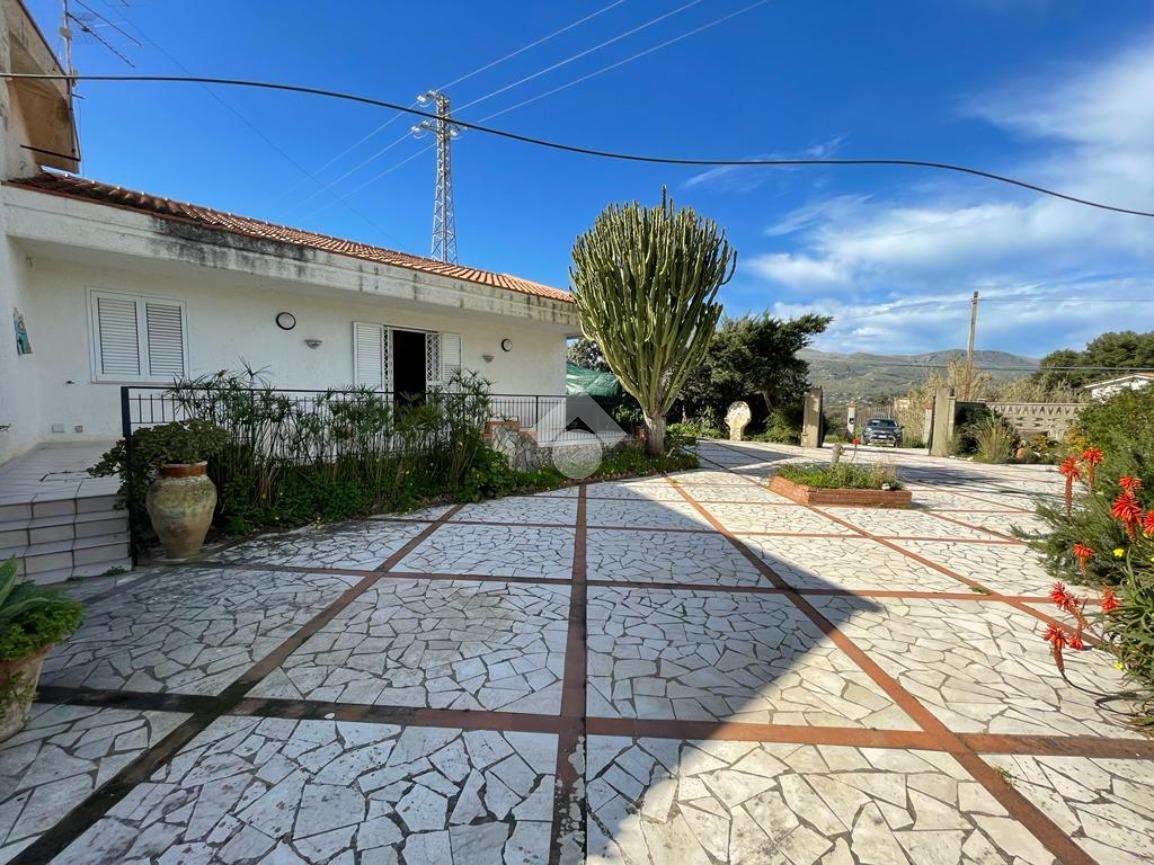 Villa in vendita a Castellammare Del Golfo