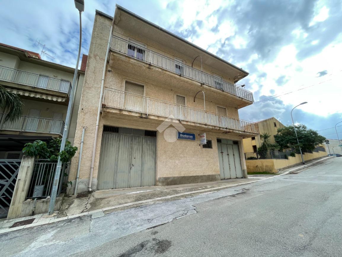 Quadrilocale in Via John. F. Kennedy 135, Castellammare del Golfo