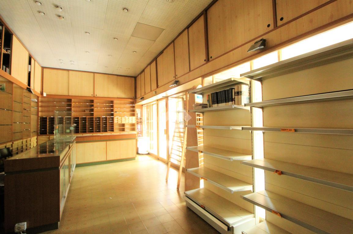 Negozio in vendita a Bologna